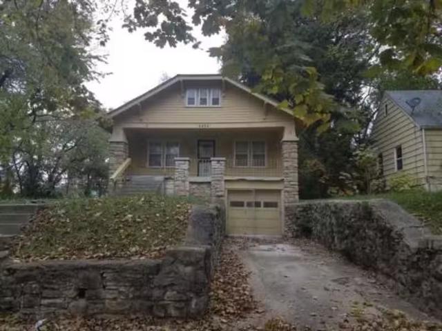 58856464 6654 Agnes Ave