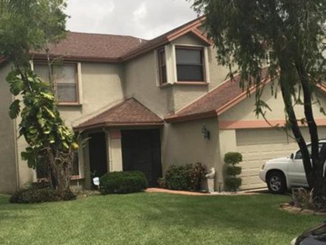 5885 Northpointe Ln, Boynton Beach, FL 33437
