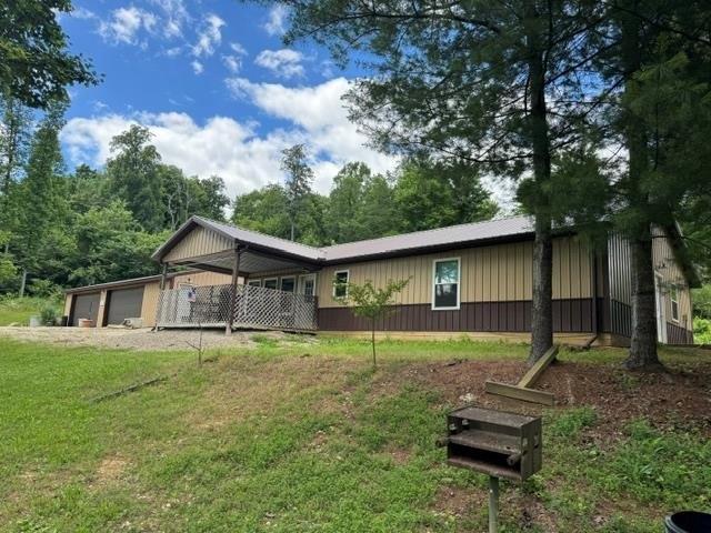 58861 Murphy Remy Rd, McArthur, OH 45651