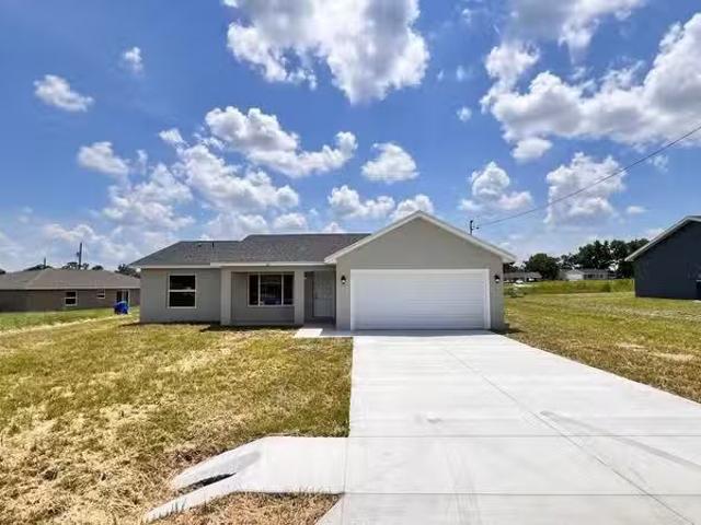 58869257 52 Maple Dr