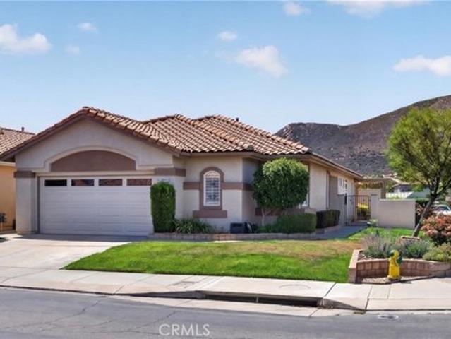 5886 Myrtle Beach Dr, Banning, CA 92220