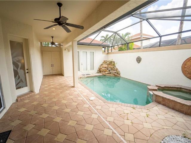 5886 Paradise Cir, Naples, FL 34110 | MLS #226027