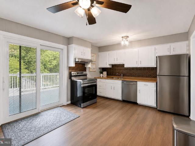 5886 Woodbine Road