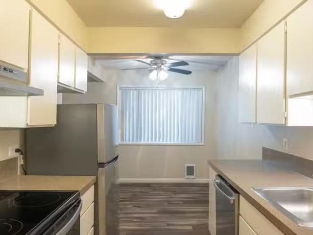 58881937 2020 Ne Schuyler St
