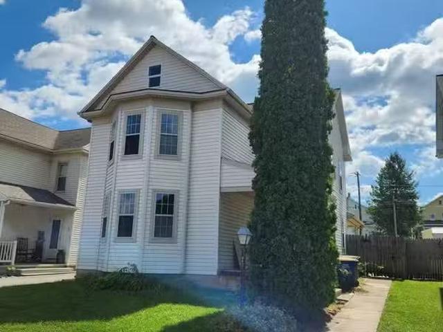 58883904 21 S 2nd St