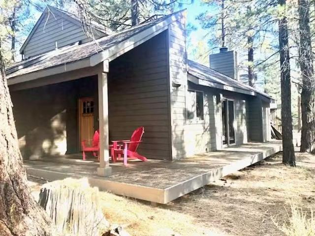 58887902 57456 Cedar Ln #2