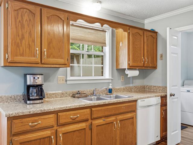 5888 pipers green ln