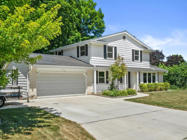 5888 Riverside Dr