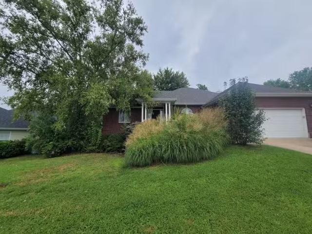 58894372 1912 Clear Ct