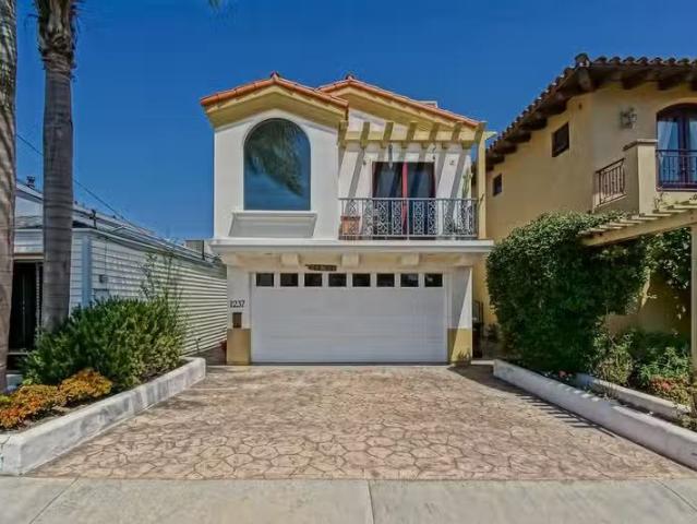 58894448 1237 10th St