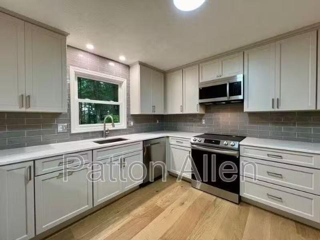 58898949 9 Ravenwood Ln