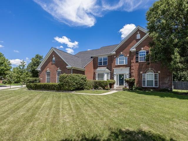 5889 Pebblestream Dr, Carmel, IN 46033