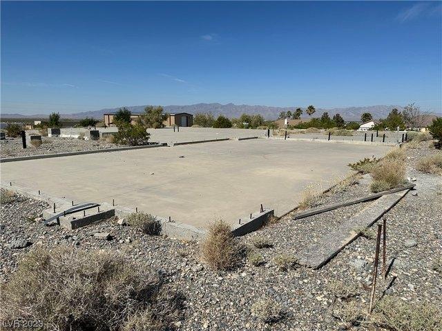 5880 Mojave St, Pahrump, NV 89061