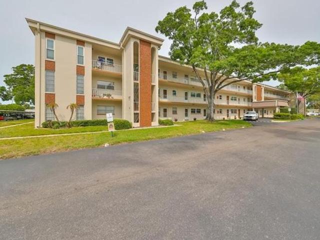 5880 38th Ave N #305, Saint Petersburg, FL 33710