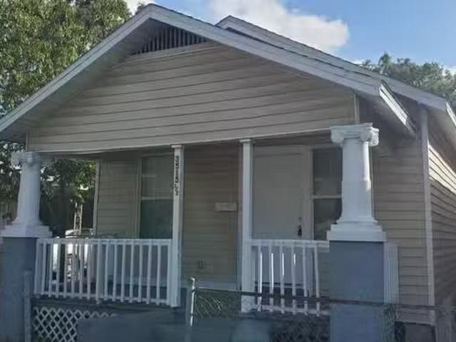 58815041 3515 1/2 N 29th St