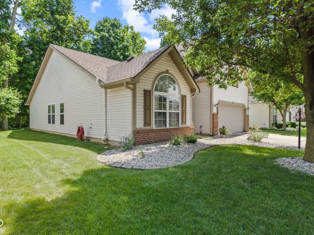 5881 Lost Oaks Drive