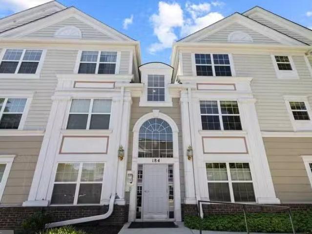 58822163 184 Kendrick Pl #26