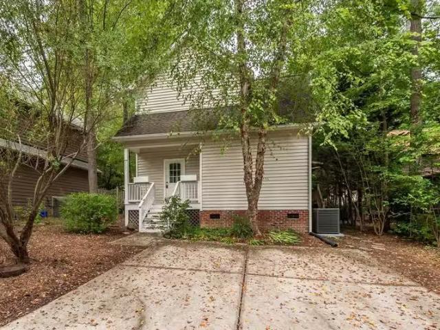 58829231 2221 University Dr