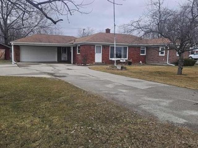 5882 King Rd, East China, MI 48054