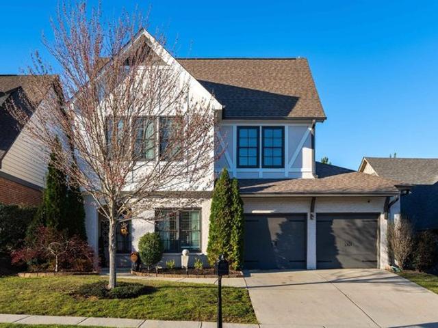 5882 Longview Ln, Trussville, AL 35173