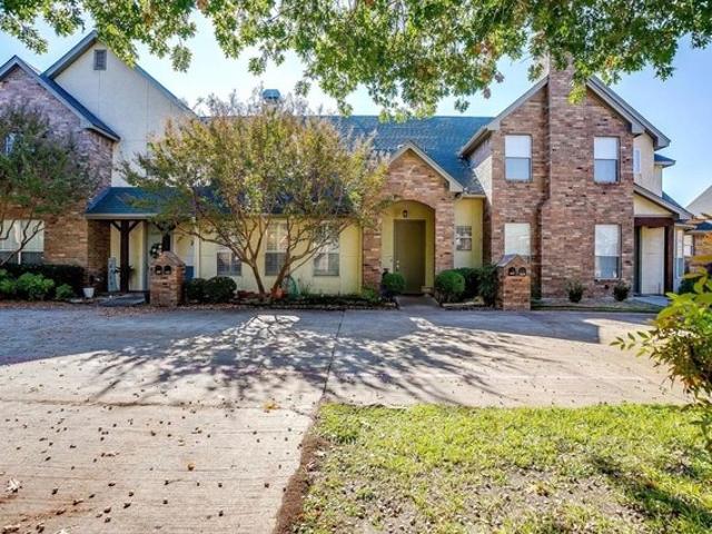 5882 Pecan Chase, Benbrook, TX 76132