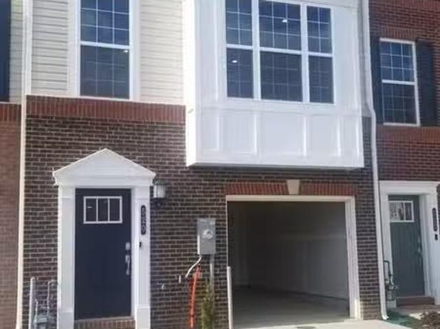 58834450 520 Calvert Way