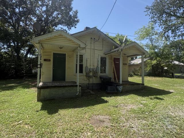 588 19th Ave W