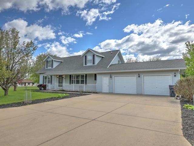 588 Ann Ct, Berlin, WI 54923