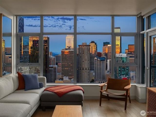 588 Bell St Unit 3704S, Seattle, WA 98121