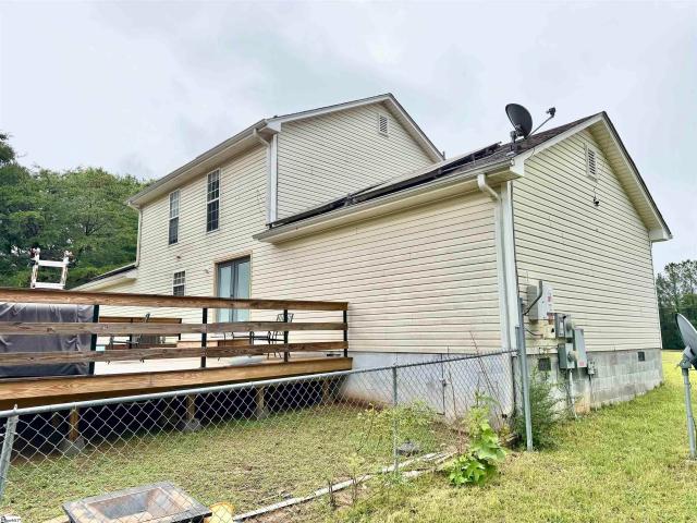 588 Douglas Road