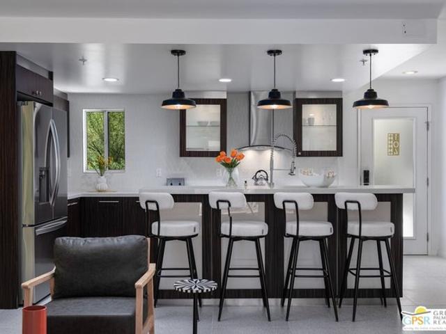 588 E San Lorenzo Rd Unit 104, Palm Springs, CA 92264