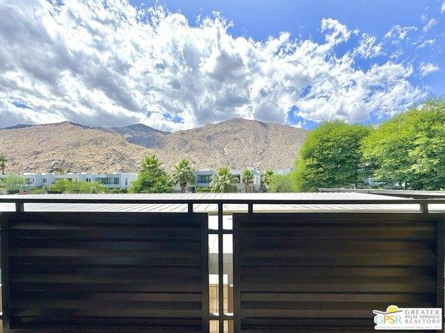 588 E San Lorenzo Rd Unit 202, Palm Springs, CA 92264
