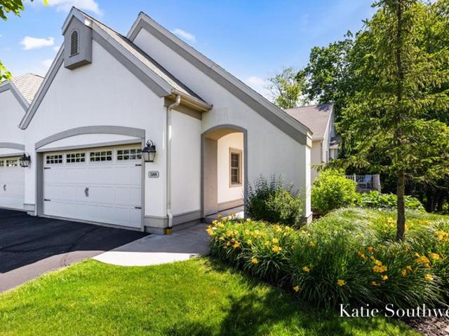 588 Enclave Ct SE Unit 20, Grand Rapids, MI 49546
