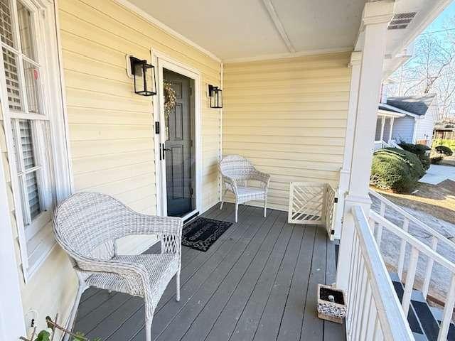 588 Freemans Walk
