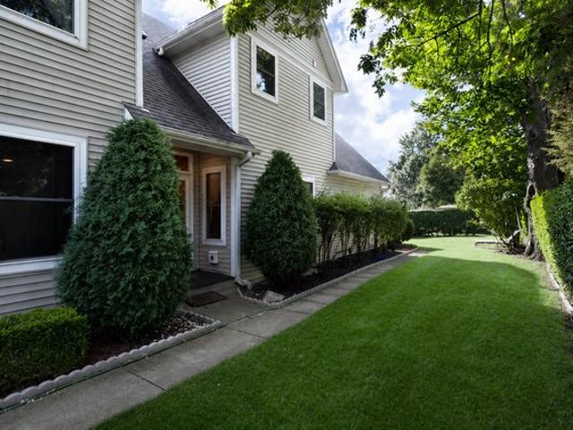 588 Onwentsia Ave, Highland Park, IL 60035