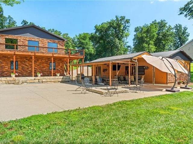 588 Lake Viking Ter, Gallatin, MO 64640