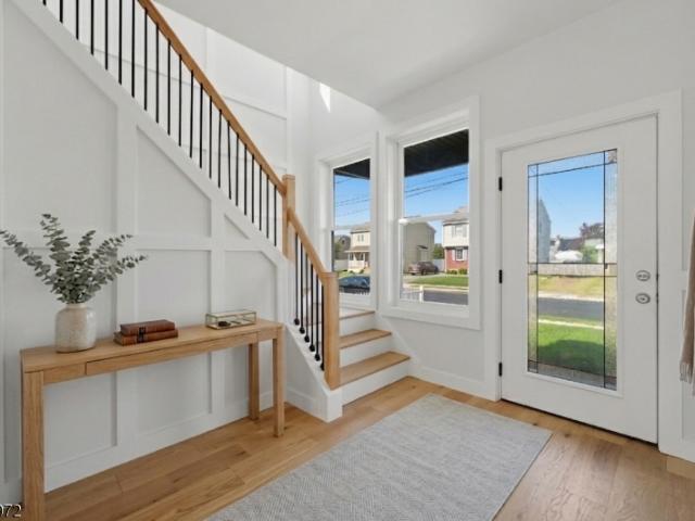 588 Maple Ave
