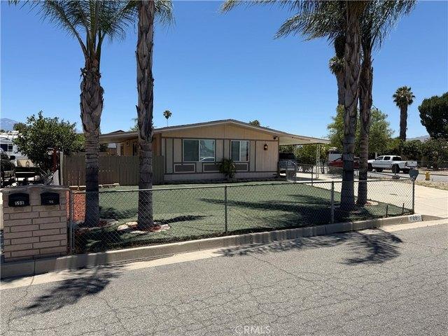 588 N Gilbert St, Hemet, CA 92543