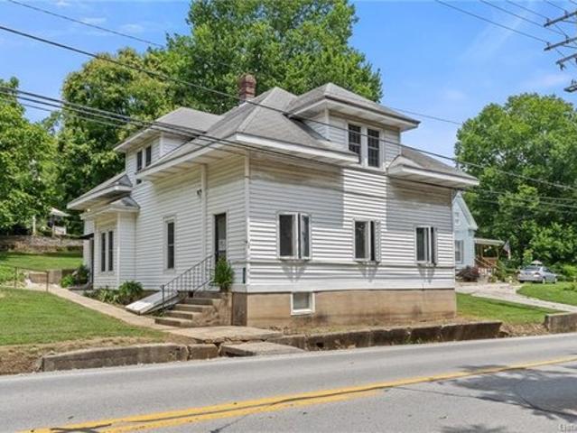 588 SE Main St, Paoli, IN 47454