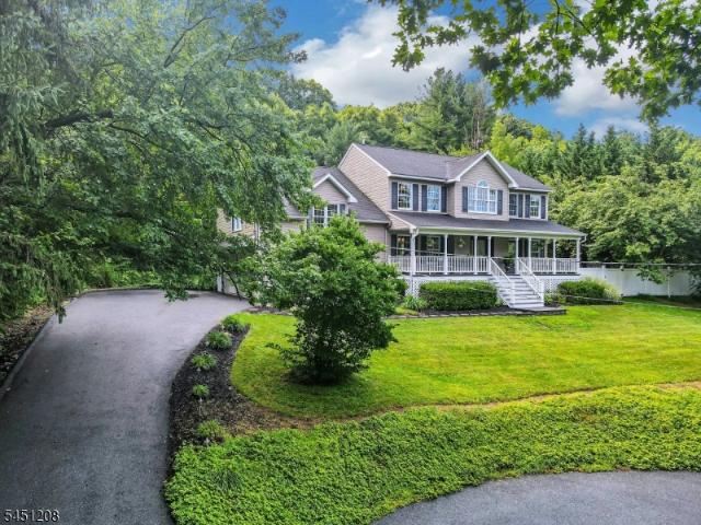 588 Stonetown Rd