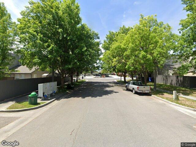 588 W Wolfe Grove Cir, Midvale, UT 84047