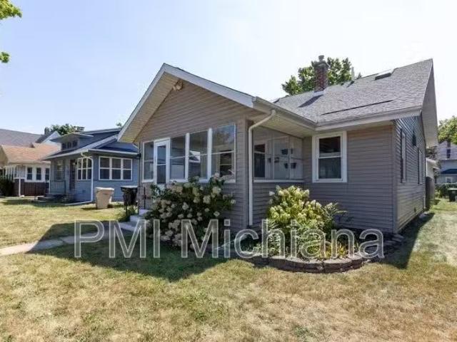 58943251 228 Tonti St