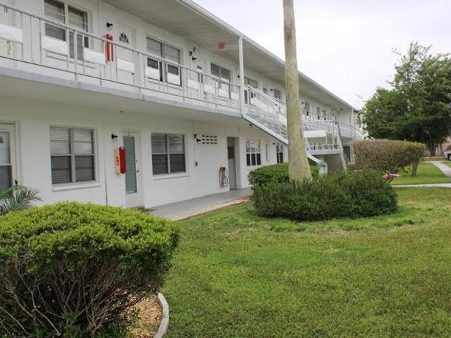 5895 18th St N #9, Saint Petersburg, FL 33714