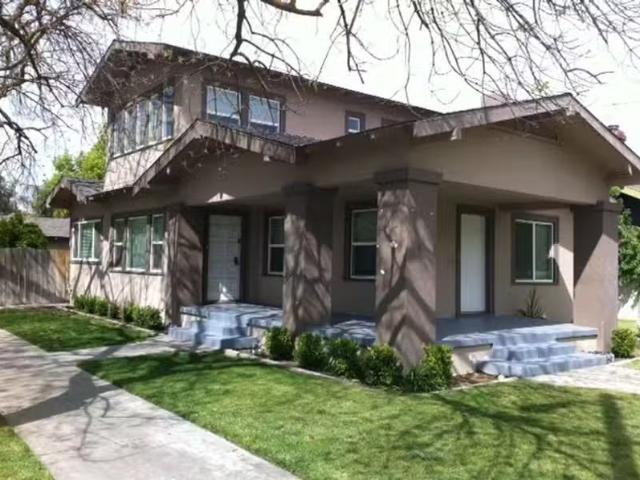 58960093 1105 E Bremer Ave