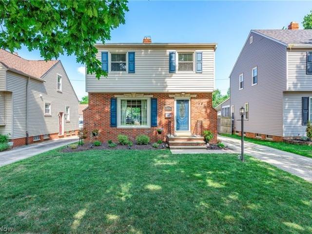 5896 Hodgman Dr, Parma Heights, OH 44130