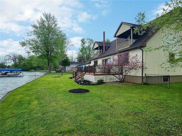 5896 W Lake Rd, Auburn, NY 13021
