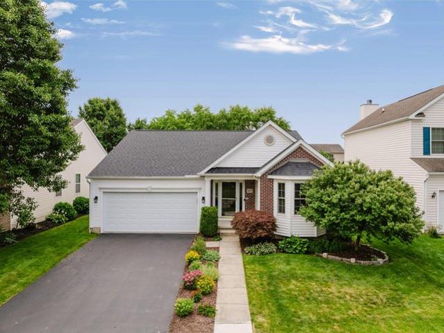 5897 Tarrycrest Dr, Westerville, OH 43081