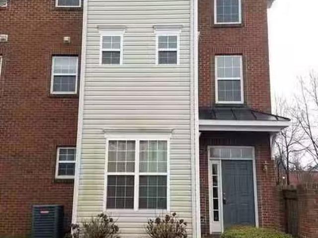 58980191 101 Featherstone Pl