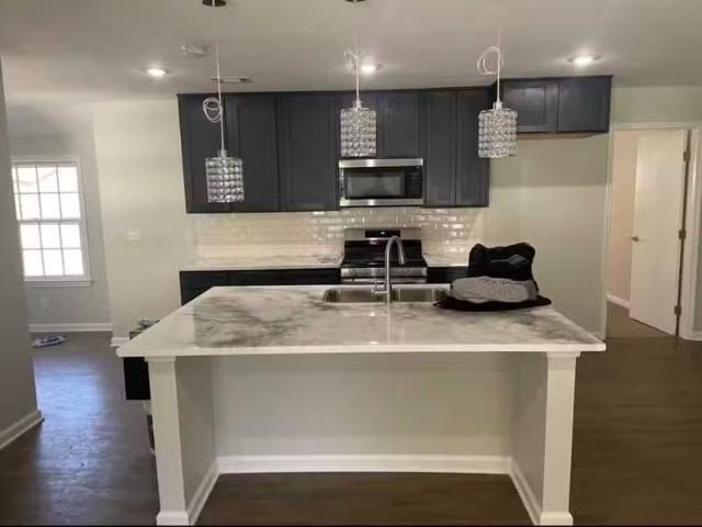 58903986 3611 Calmer Cir
