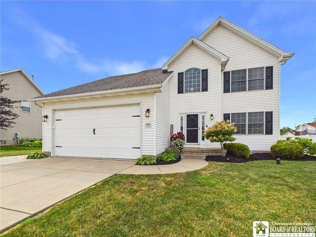 5890 Pinehurst Ct, Lakeview, NY 14085